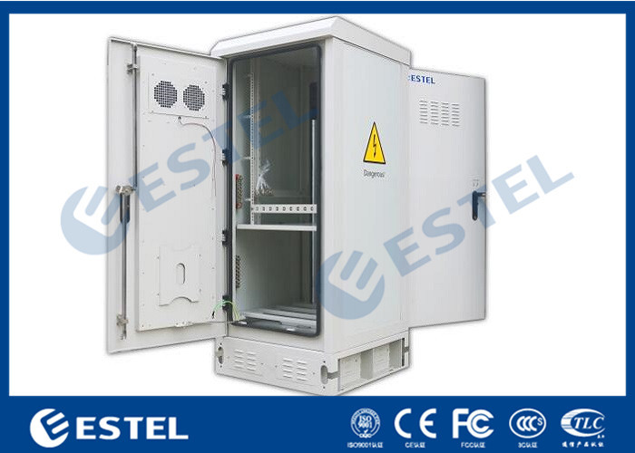ตู้ไฟระบายอากาศกลางแจ้งพร้อมชั้นวางแบตเตอรี่หนึ่งชั้น / 20U 19” แร็ค